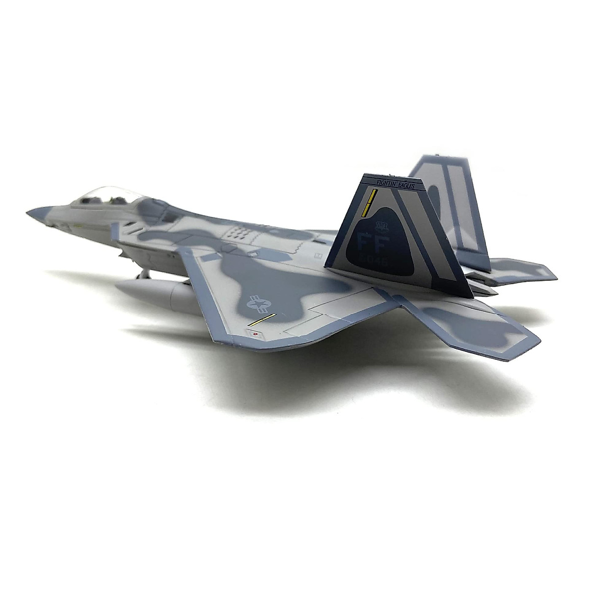 TECKEEN 1/100 Scale US F22 Raptor Stealth Fighter Model Plane Alloy Fighter Military Model Diecast Plane Model for Collection