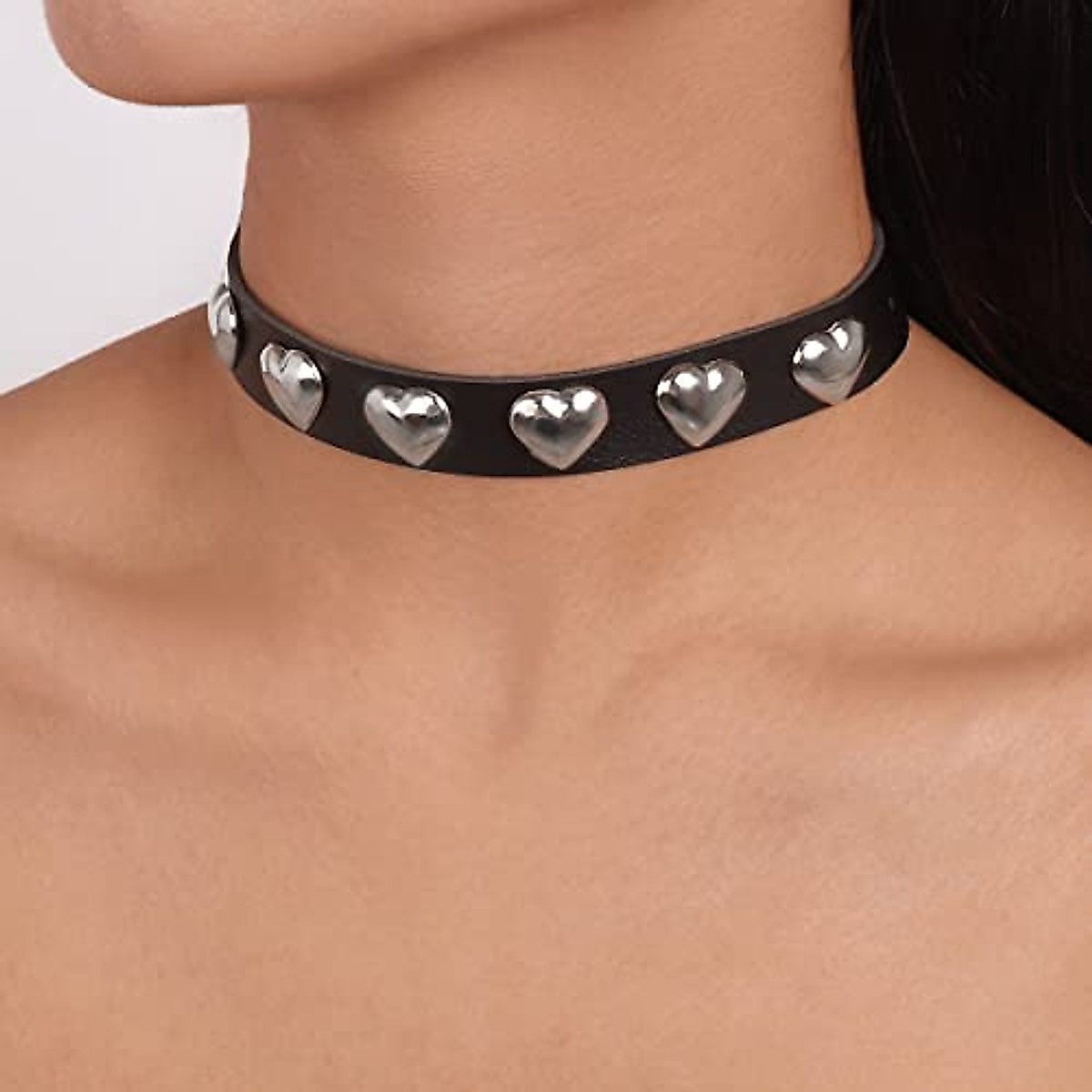 JVXYUIEH Black Leather Choker Short Spiked Choker Gothic Pendant Collar Chain Nightclubs Rivet Soft PU Collar Chokers Vintage Cosplay Neck Jewelry for Women, Girls, Sister