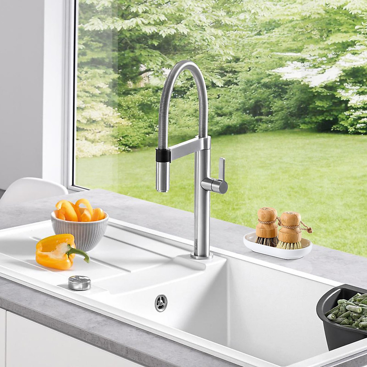 SUBEKYU Bamboo Dish Scrub Brushes, Bubble Up Bamboo Dish Brush Set with Brush Tray, Kitchen Wooden Cleaning Scrubbers Set for Washing Cast Iron Pan/Pot, Natural Sisal +Coconut Palbristles, Set of 2