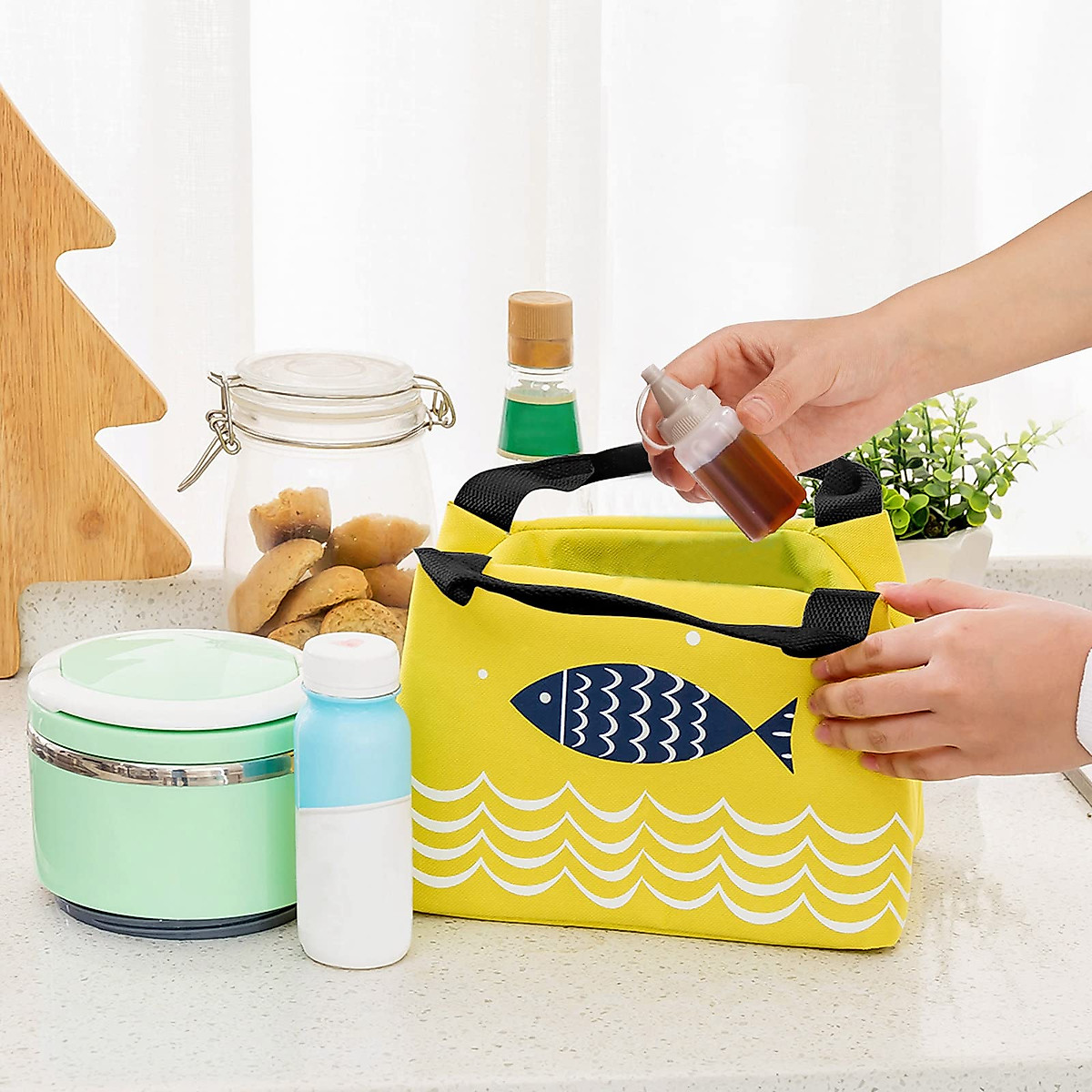 ZIIVARD 4 Pieces Mini Condiment Squeeze Bottles Bento Box Plastic Tomato Ketchup Bottle Squirt Honey Salad Dressing Container,8 x 3.2cm