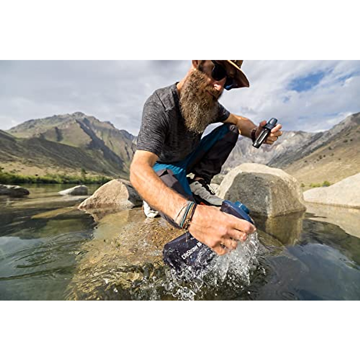 LifeStraw Peak Series - Collapsible Squeeze Bottle Water Filter System – 650ml for Trail Running, Through Hiking, Travel, Cycling, and Fishing, Dark Mountain Gray