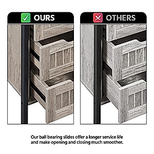 Yaheetech Wood Nightstand, Bedside Table with 3 Drawers, Metal Frame Bedside Cupboard Cabinet Unit Chest of Drawer with Storage Compartments for Bedroom, Gray