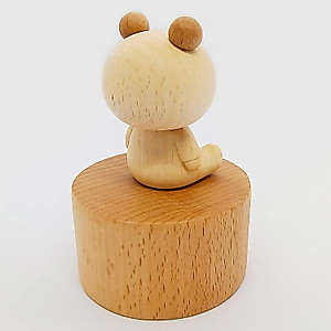 LILYXIN Cute Little Bear Mini Music Box, Little Animals Wooden Mechanical Music Box, The Music Box Gift That Sings Castle in The Sky, Best Gift for Boy Girl Friends Singing Music Gift Box