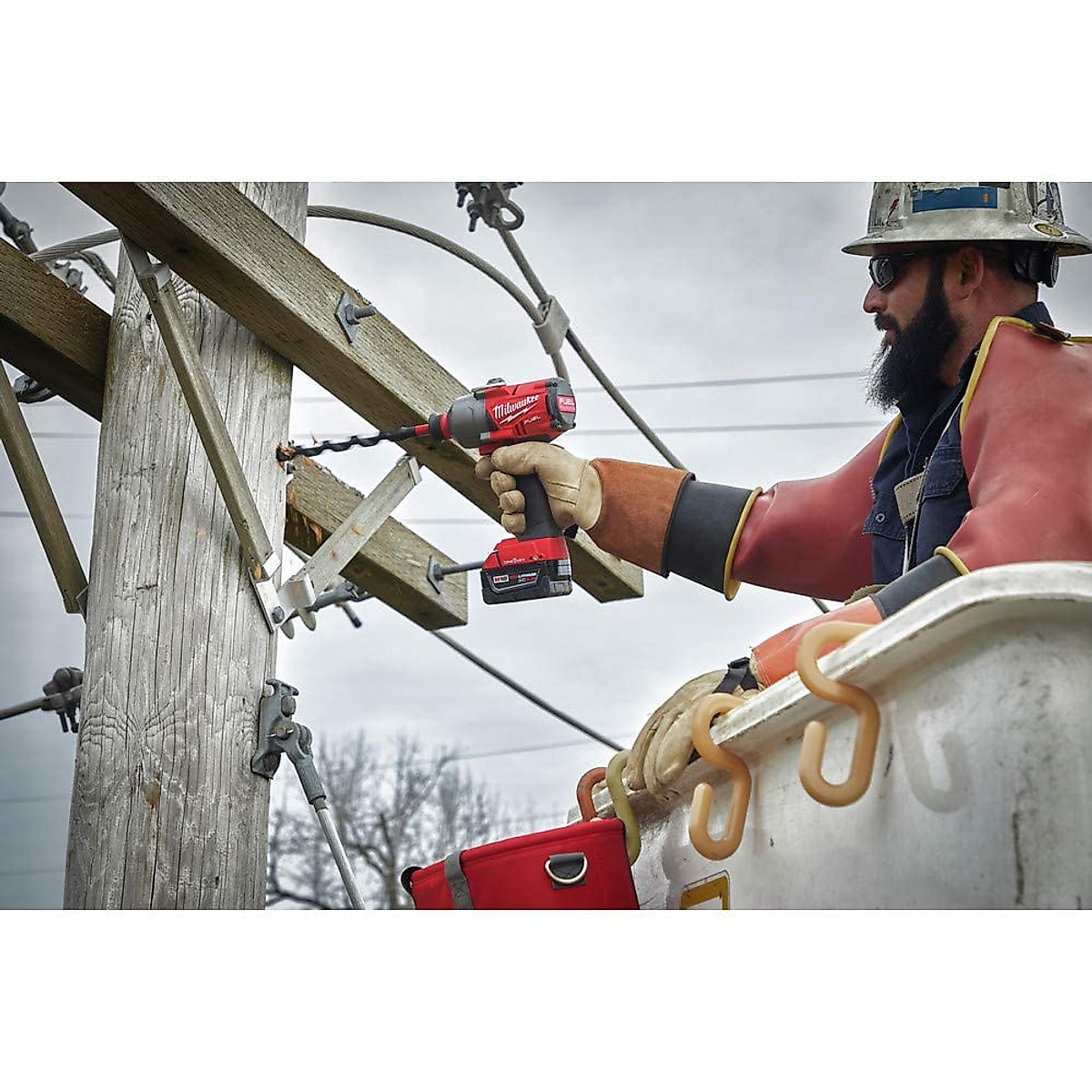 Milwaukee 2865-20 M18 FUEL 7/16 in. Hex Utility High-Torque Impact Wrench with ONE-KEY (Tool Only)