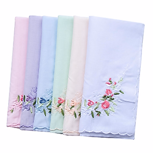 La closure Vintage Floral Cotton Embroidered Ladies Handkerchiefs 3PCS