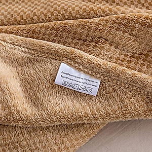 Qidordour Throw Blankets, Checkered Blanket, 60x80 Inch Flannel Fleece Jacquard Bed Throw, 310GSM Soft Microfiber Plush Fuzzy Cozy Luxury Bed Blanket for Couch, Sofa, Bedroom, Travel, Camping, Camel