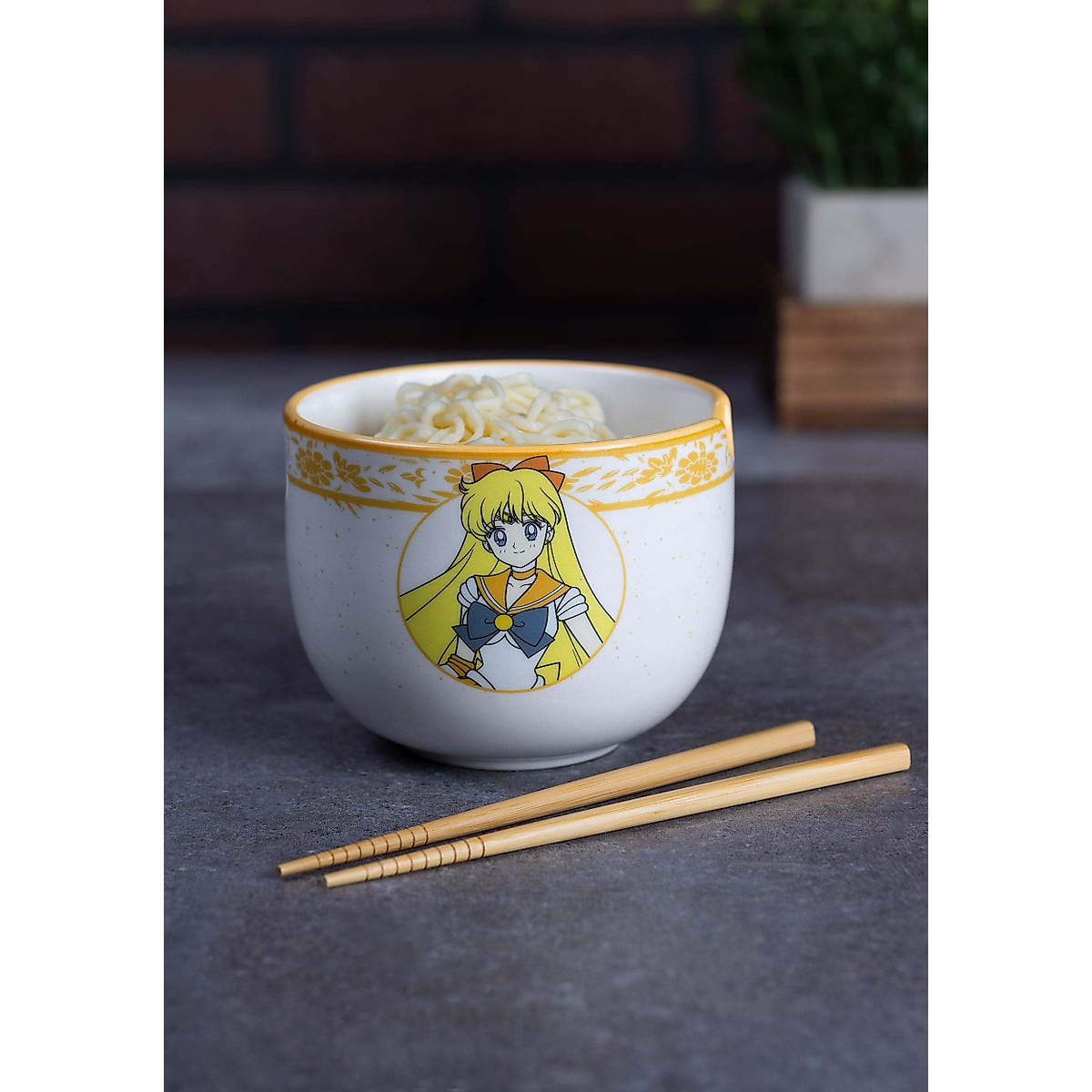 JUST FUNKY Sailor Venus Noodle Bowl with Chopsticks Standard
