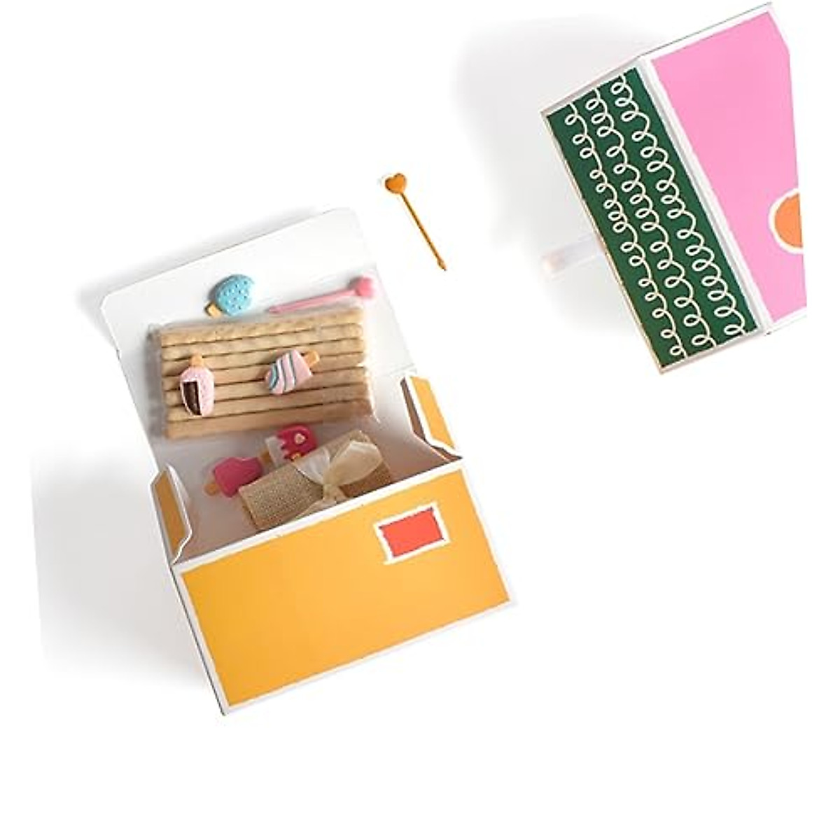 ULTECHNOVO 32 Pcs Candy Cookie Box Christmas Gift Bags Candy Holder Sugar Cookies Small Packaging Supplies Candy Container Handheld Present Bags Gift Packing Cases Paper Biscuit Multifunction