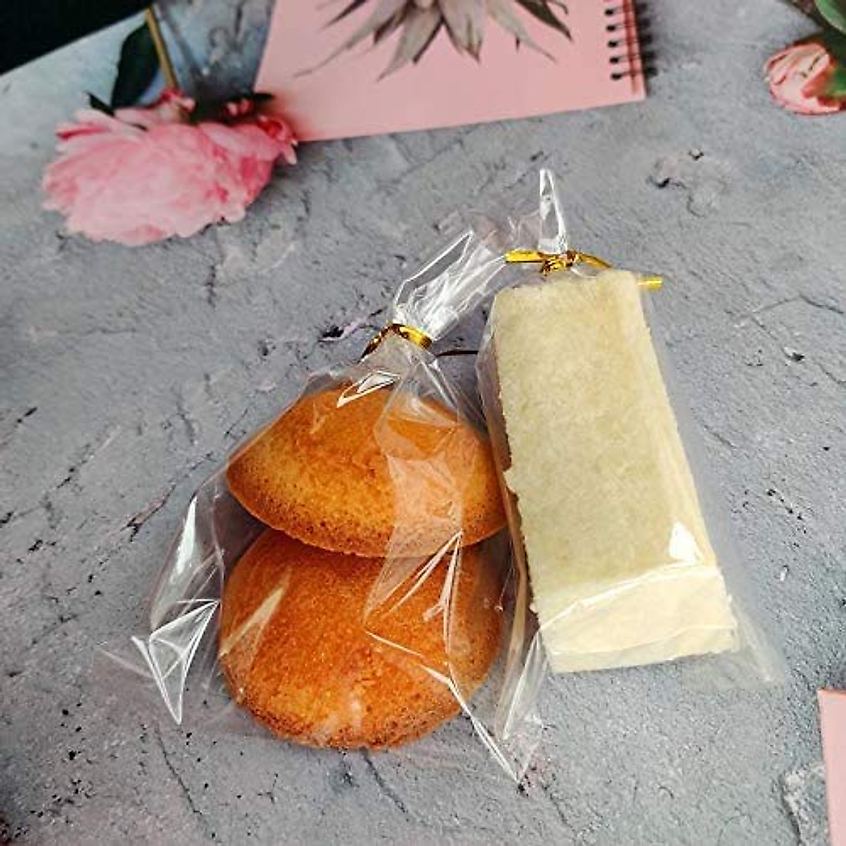 350 PCS 4x6 Inch Clear Treat Bags,Cellophane Treat Bags With 400PCS Twist Ties,Plastic Bags for Bakery, Cookies, Candies,Dessert