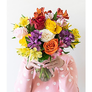 From You Flowers - Bright & Sunny Rose Bouquet with Glass Vase (Fresh Flower Bouquets) Birthday, Anniversary, Get Well, Sympathy, Congratulations, Thank You