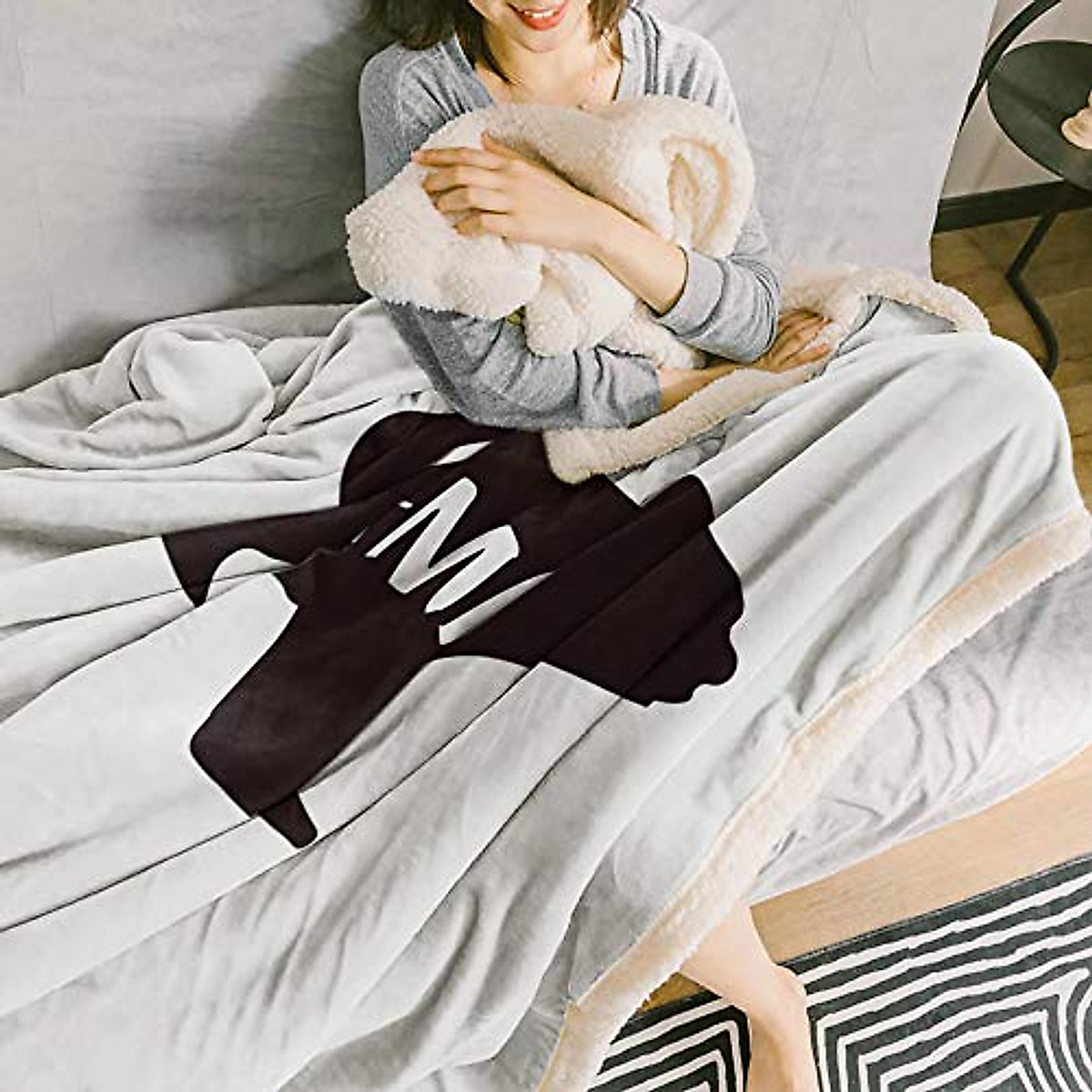 Warm Sherpa Fleece Throw Blanket, Happy Mother's Day Mama Bear Image - Cozy Plush Lightweight Blanket | Winter Couch Bed Sofa Decorative Microfiber Fleece Throws, 39" x 49"