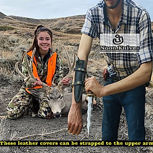 NoonKnives: custom Hand Made Damascus Steel Collectible wavy dagger Knife Handle bull horn with Brass Inserts (Black)