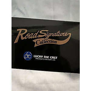 Road Signature YM98651 Studebaker Gasoline Vintage Gas Pump Digital 1/18 Diecast Replica