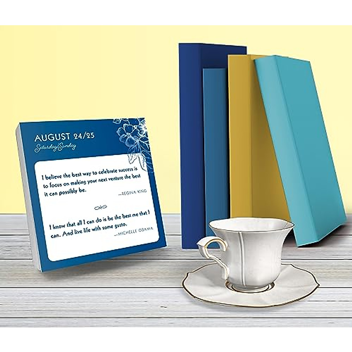 2024 Great Quotes From Great Women Boxed Calendar: 365 Days of Inspiration from Women Who Shaped the World (Daily Desk Gift for Her)