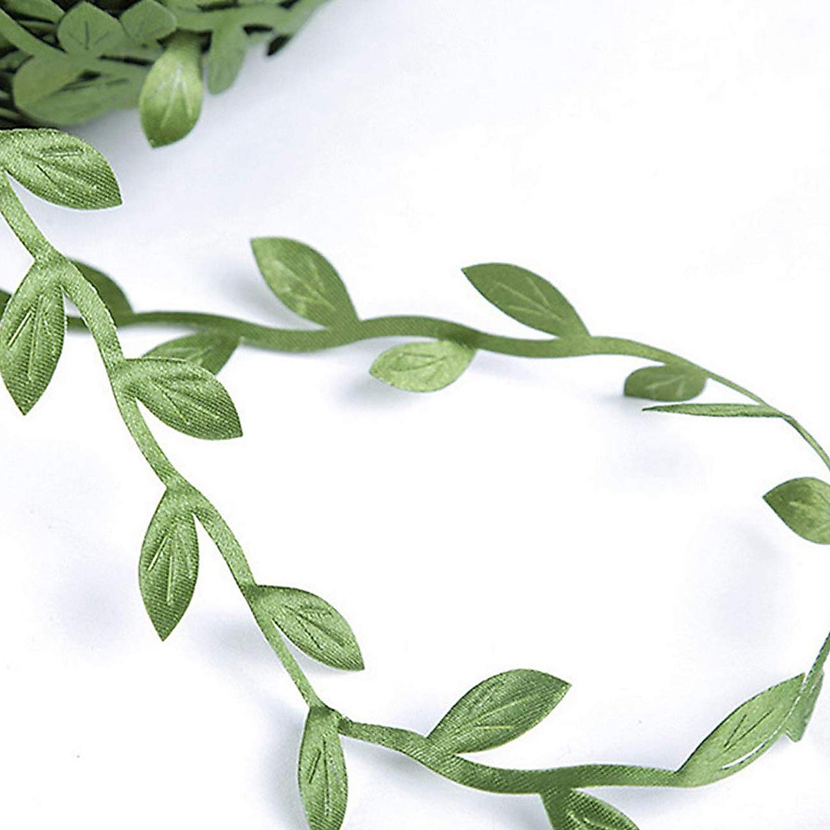 TIHOOD 2PCS 252 Ft Artificial Vines, Artificial Eucalyptus Leaf Garland DIY Greek Wild Jungle Decorative Botanical Greenery for Home Wall Garden Wedding Party Wreaths (Artificial Vines x2)