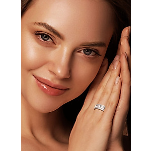 Beutirer 18K Gold Plated Rings for Women, 3-Row 5A Cubic Zirconia Ring Baguette Band Engagement Eternity Rings for Teen Girls Birthday Valentine's Day Anniversary Wedding Rings Size 5 6 7 8 9