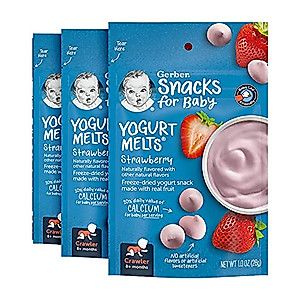 Gerber Snacks for Baby Yogurt Melts, Strawberry, Freeze-Dried Yogurt Snack, Made with Real Fruit, Baby Snack for Crawlers, 1.0-Ounce Pouch (Pack of 3)