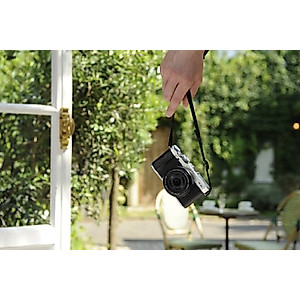 Fujifilm X-M1 Compact System 16MP Digital Camera with 3-Inch LCD Screen - Body Only (Black)