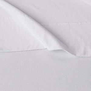 Amazon Basics Cotton Jersey 4-Piece Bed Sheet Set, King, White, Solid