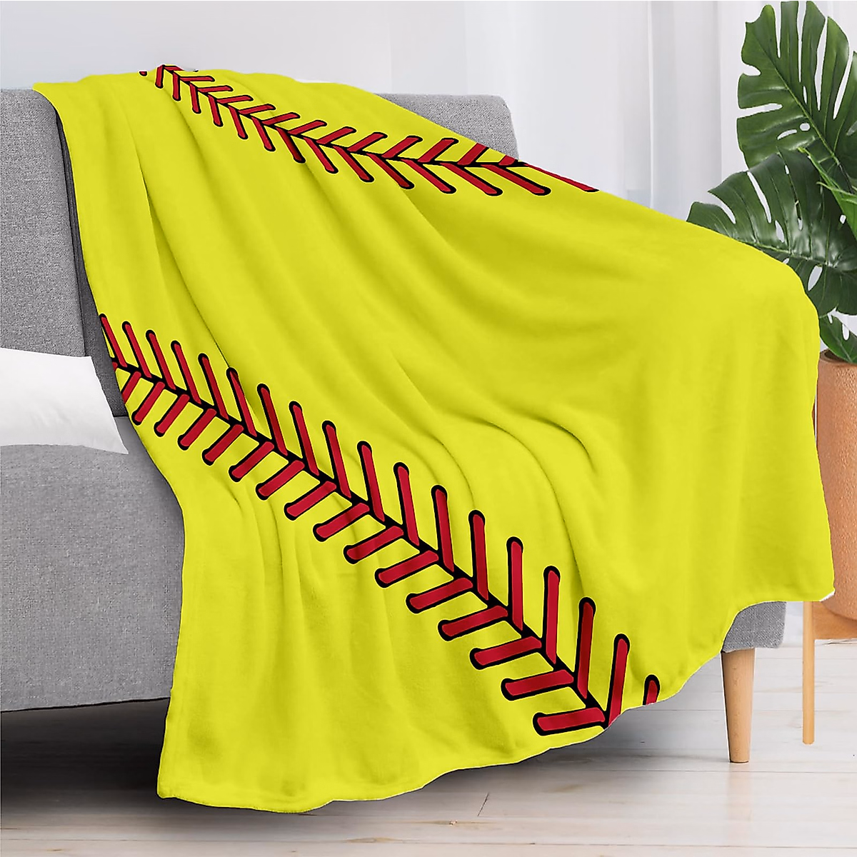 Softball Blanket for Girls, Softball Gifts for Girls 8-12, Soft Fuzzy Softball Throw Blankets, Softball Birthday Gift 50"x40"
