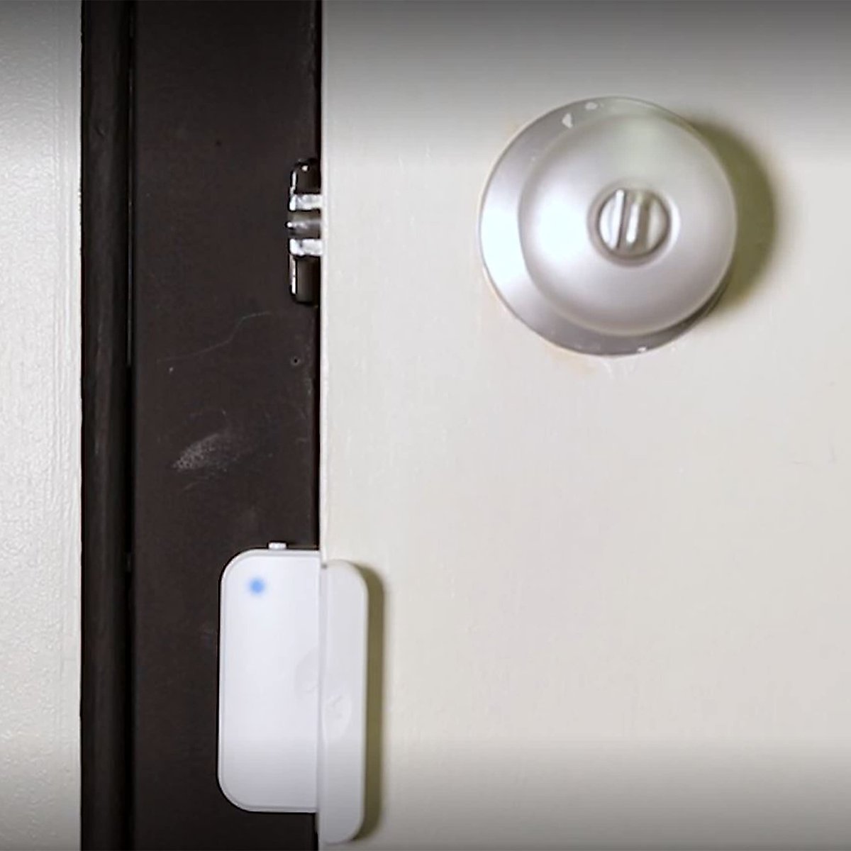 Feit Electric Smart WiFi Door and Window Sensor, Battery Powered, 2.4GHz No Hub Required, Remote Home Monitoring, Not Compatible with Other Security Systems, MOT/Door/WiFi/BAT