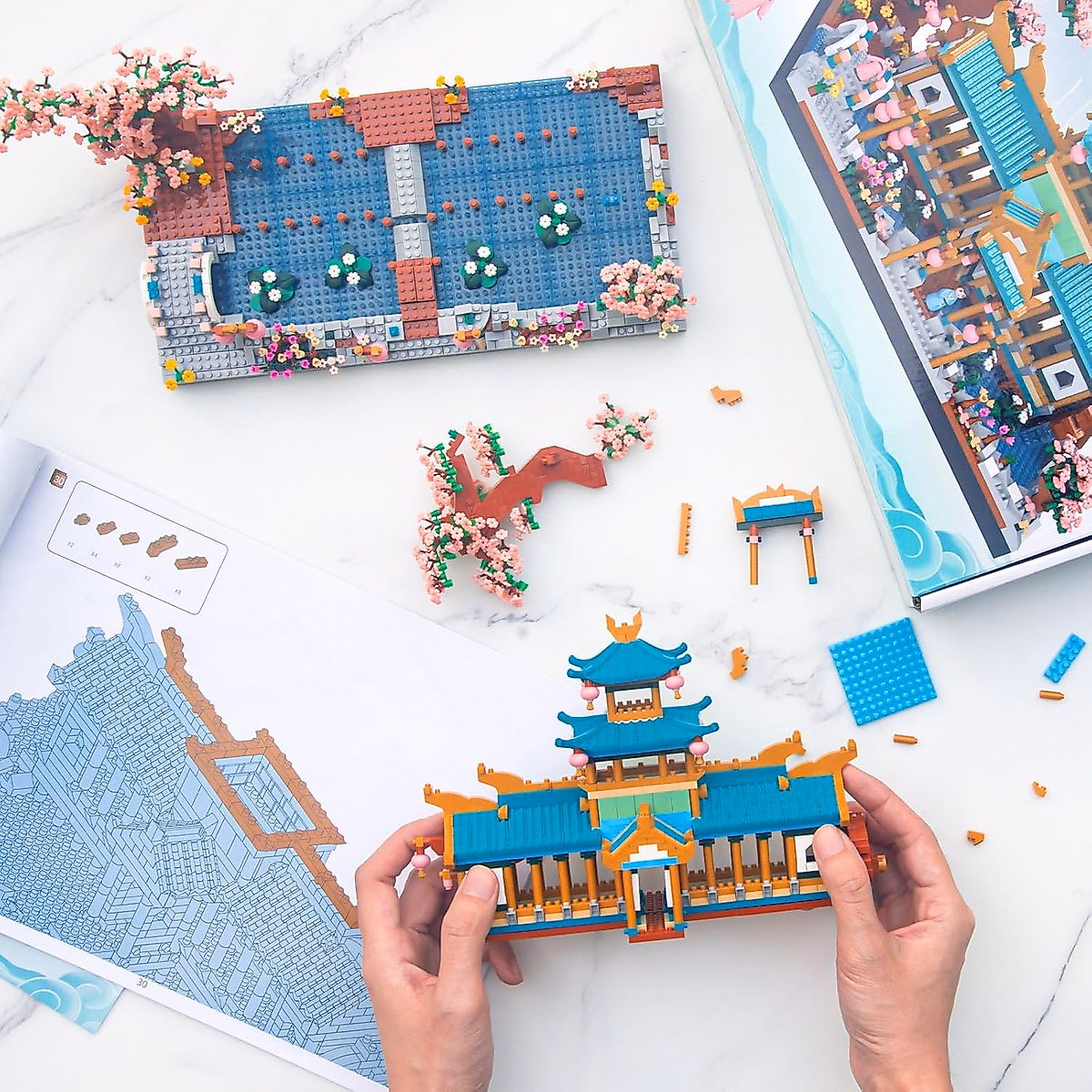 Finger Rock Cherry Blossom Bonsai Tree Building Set, Japanese Architecture Sakura Micro Block Building Set for Adults, Collectible Creative Gift for Kids 14+ (2350 Pieces)