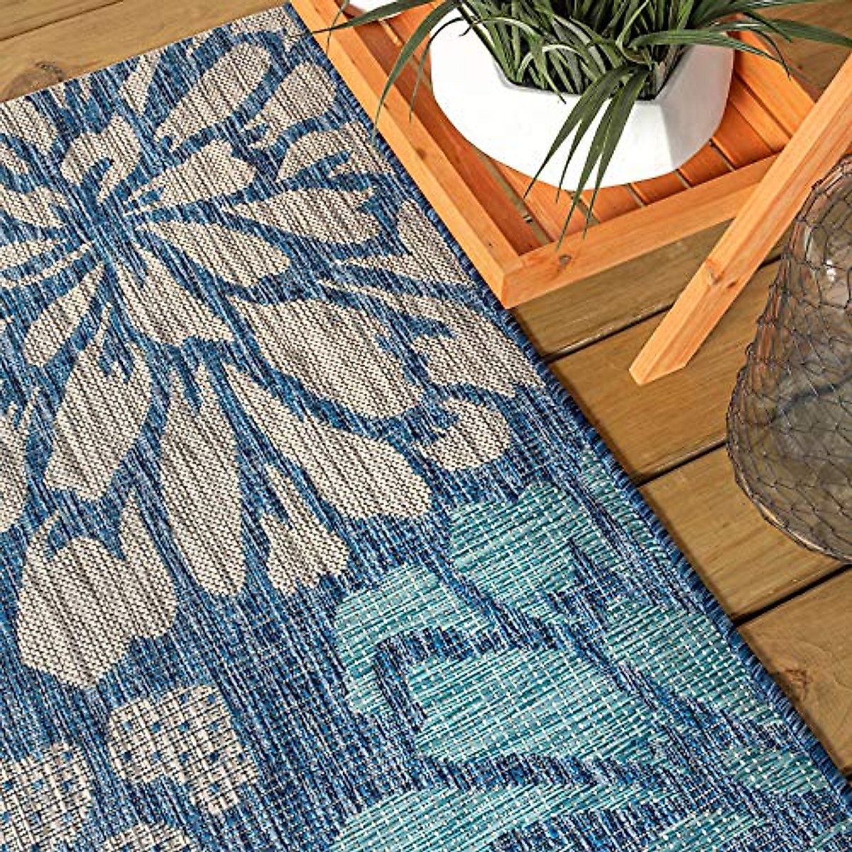 JONATHAN Y SMB110C-4 Zinnia Modern Floral Textured Weave Indoor Outdoor Area-Rug Bohemian Coastal Easy-Cleaning Bedroom Kitchen Backyard Patio Non Shedding, 4 X 6, Navy/Aqua