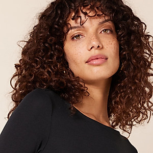 Amazon Essentials Women's Slim-Fit 3/4 Sleeve Boat Neck T-Shirt, Black, X-Large