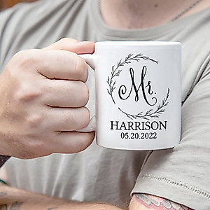 Yanria Personalized Mr and Mrs Mugs Set Of 2 Customized With Name Gifts For Couple, Mr & Mrs Mugs Set Gifts For Wedding/Valentine, Engagement Bridal Shower Gifts, Couple Mug Ceramic 11oz 15oz