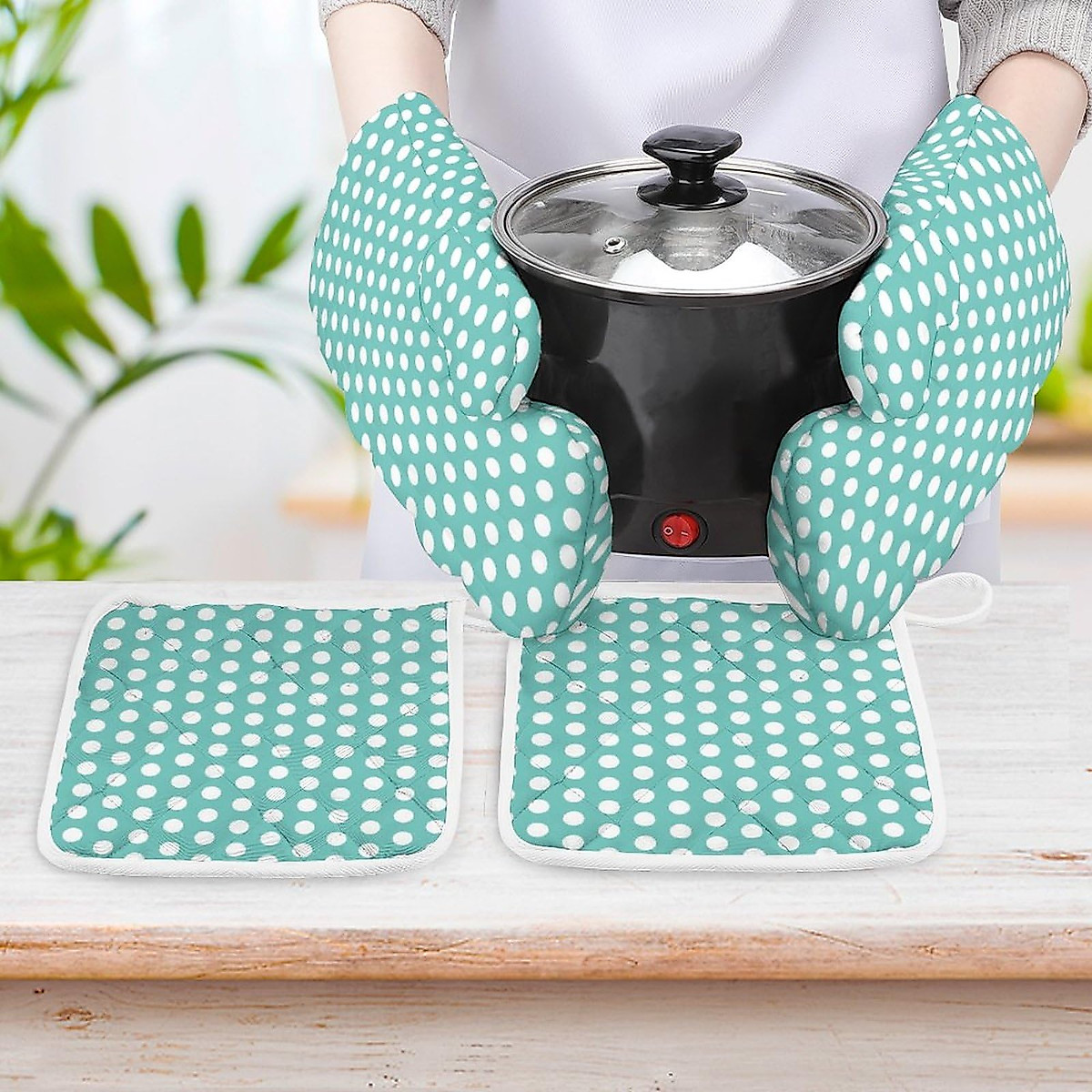 4PCS Oven Mitts and Pot Holders Sets, Polka Dots White Aqua Oven Mitts Set Heat Resistant Kitchen Microwave Gloves Safe for Baking,Cooking, BBQ