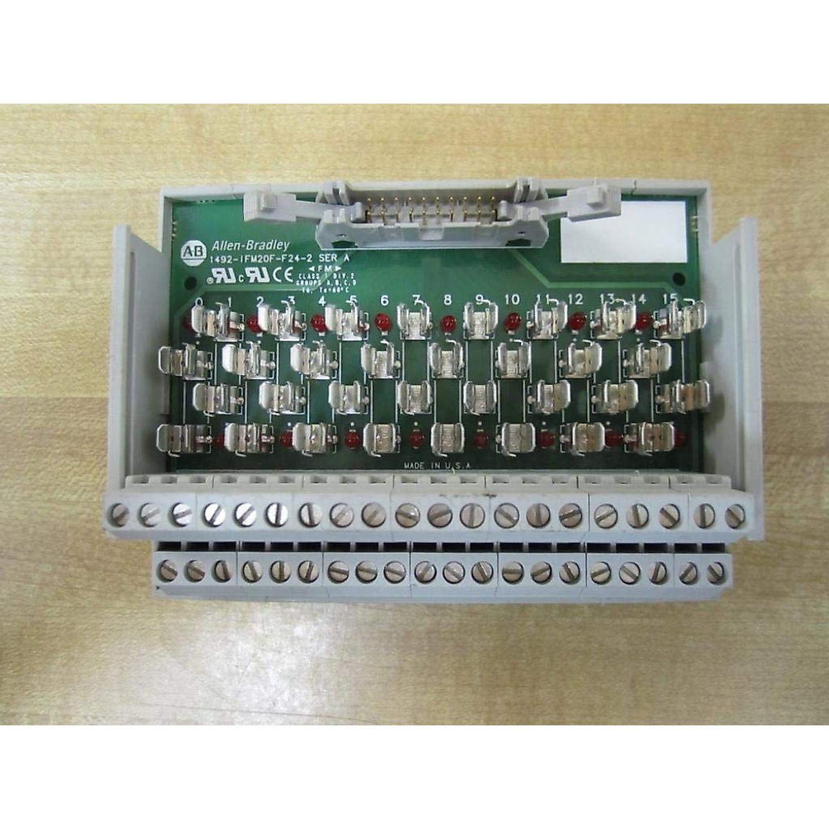 ALLEN BRADLEY 1492-IFM20F-F24-2 24 VAC/DC BLOWN FUSE INDICATORS, EXTRA TERMINALS FOR OUTPUTS, DIGITAL INTERFACEMODULE, FUSIBLE DIGITAL IFM, PLC DIGITAL INTERFACE MODULE, 20 TERMINAL POINT, 5 X 20 MM F
