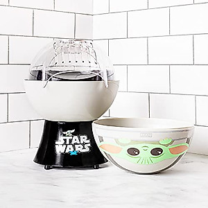 Uncanny Brands Star Wars The Mandalorian Popcorn Maker- Baby Yoda Kitchen Appliance