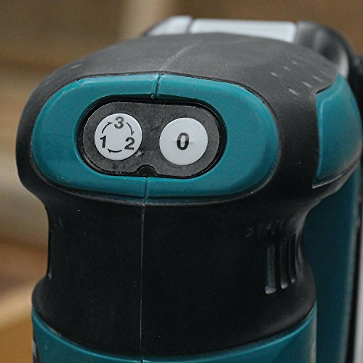 Makita XOB01Z 18V LXT® Lithium-Ion Cordless 5" Random Orbit Sander, Tool Only