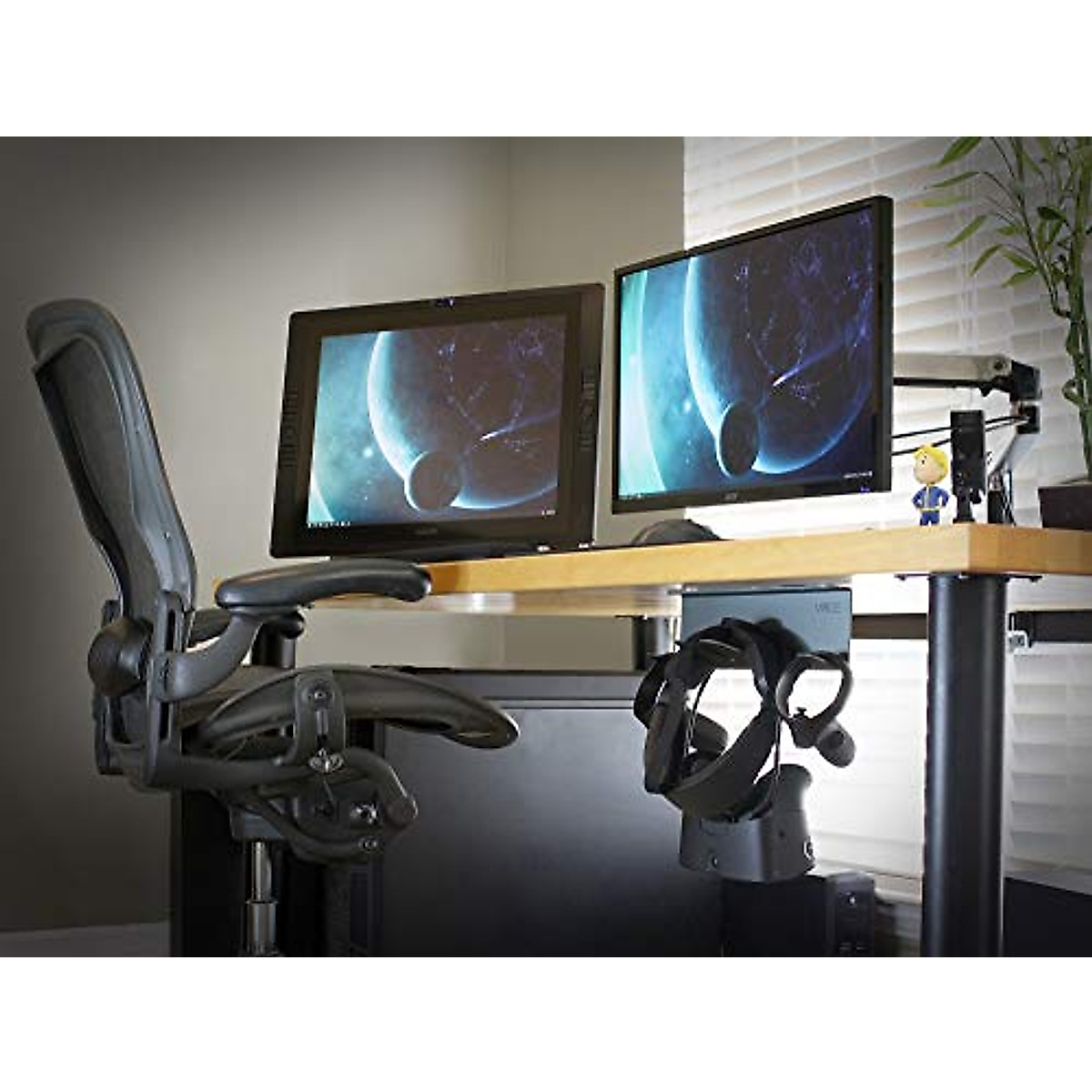 VRGE VR Stand Under Desk Storage Display Hook Organizer - Premium Metal - for Meta Oculus Rift S Quest 2, HTC Vive Pro, Sony Playstation PS5 VR2, Valve Index, Vive Cosmos and Mixed Reality Headsets