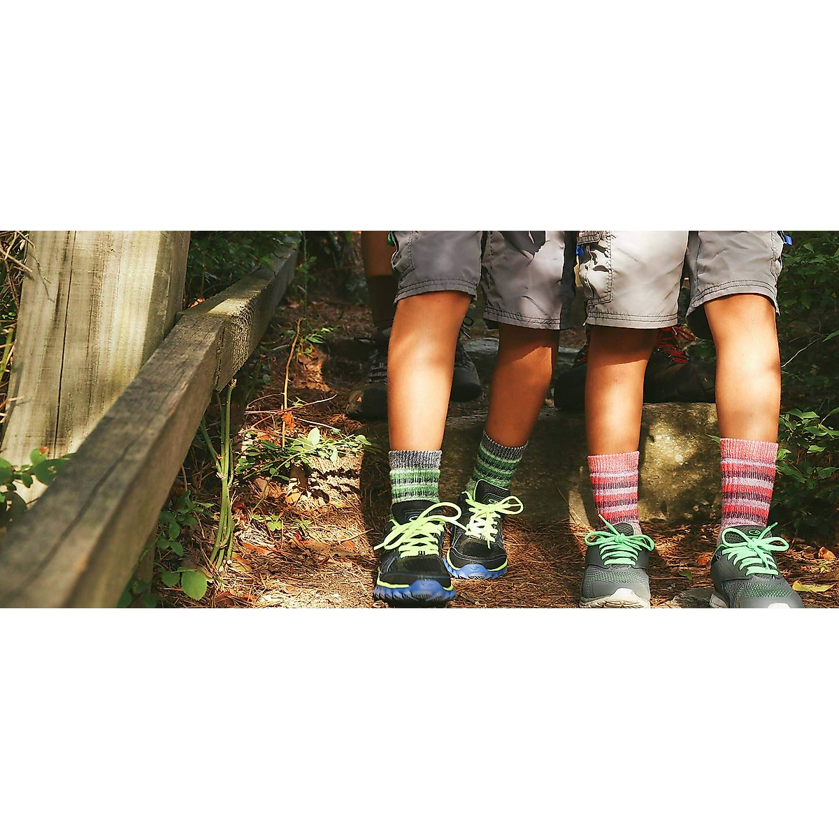 Farm to Feet Kids Boulder No Fly Zone Lightweight Hiking Merino Wool Crew, Berry, Medium