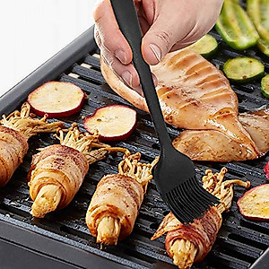 Silicone Basting Brush,2 Packs Heat Resistant Cooking Brush,Black Long Handle Pastry Brush for Grilling, Baking, BBQ