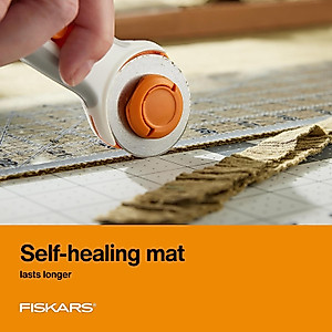 Fiskars 12-83717097J Self Healing Rotary Cutting Mat, 18x24, Gray
