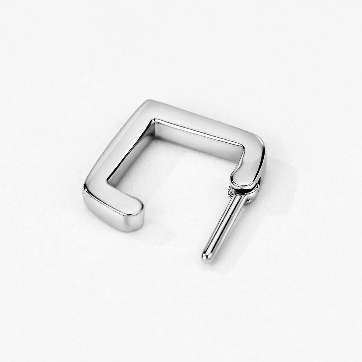 FANSING 16g 7mm Septum Ring for Women 316L Surgical Steel Septum Clicker Hypoallergenic Septum Jewelry 16 Gauge Triangle Piercing Clicker