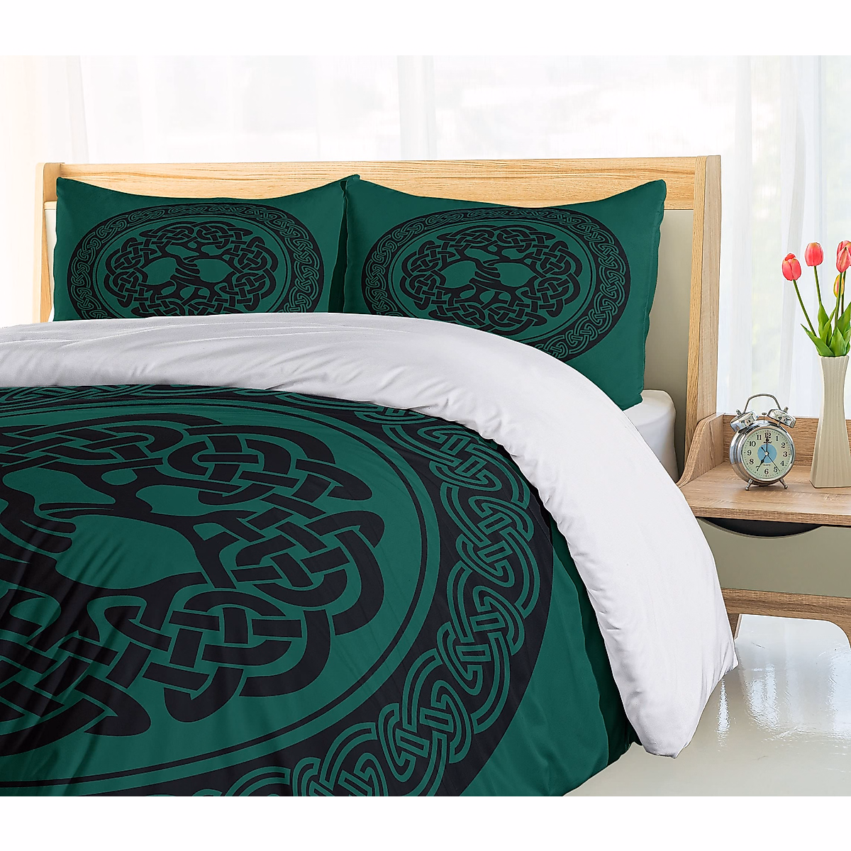 Ambesonne Celtic Duvet Cover Set, Monochrome Tree of Life Illustration Timeless European Motif, Decorative 3 Piece Bedding Set with 2 Pillow Shams, Queen Size, Forest Green Black
