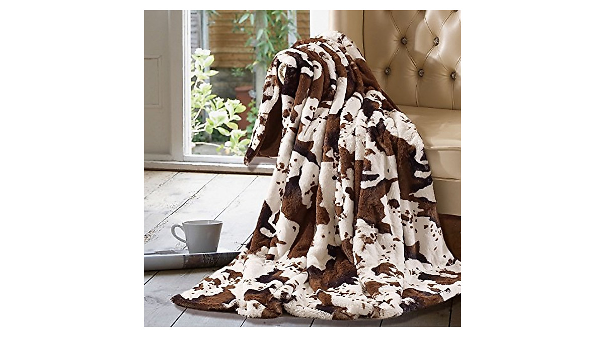 Cozy Up! Member's Mark Luxury Faux Fur Cow Throw Blanket