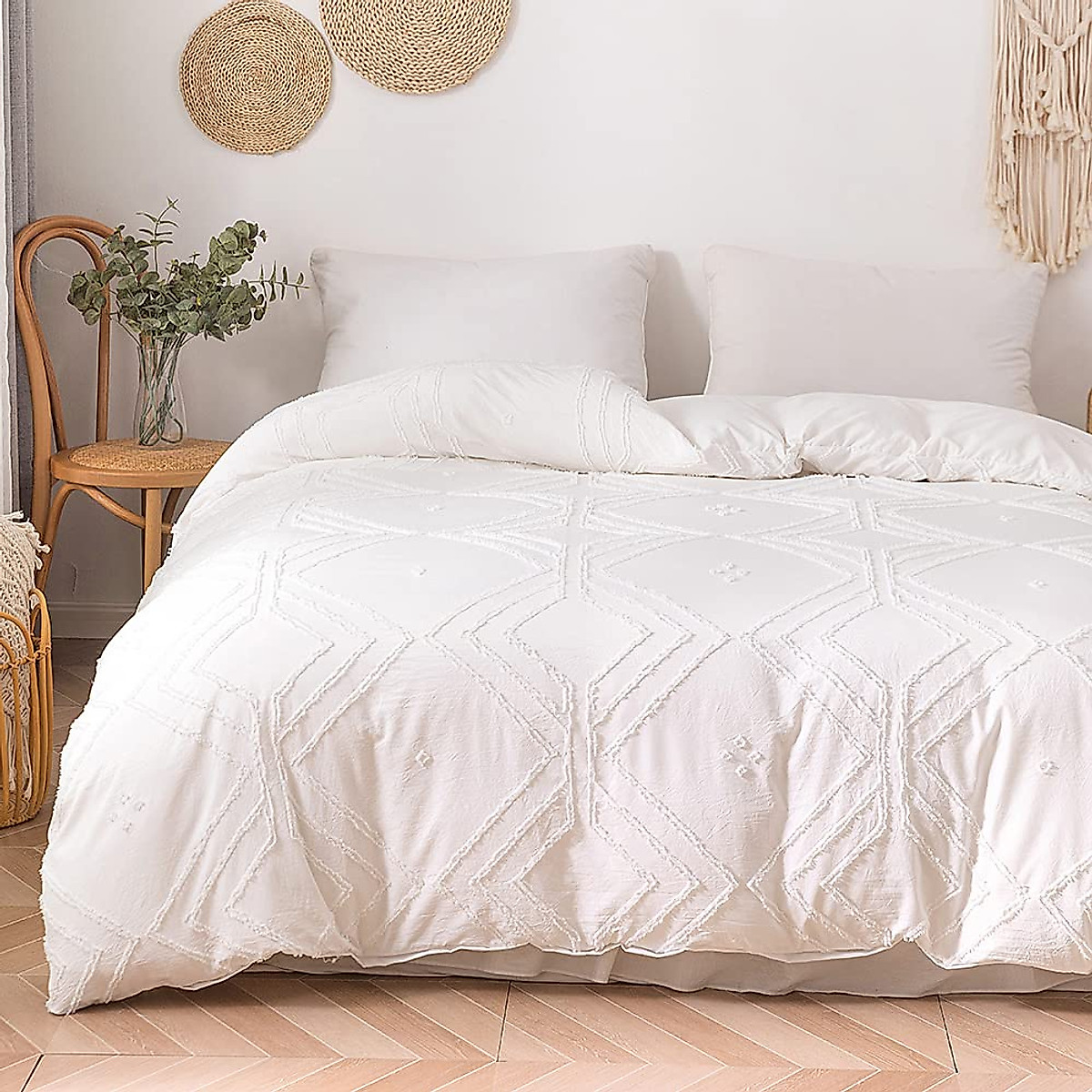 Slumber Dream White Duvet Cover Tufted Queen Size Bedding Cover Sets 2 Pieces Women White Tufted Boho Comforter Cover Set Soft and Embroidery Shabby Chic Tufts Bedding Cover Sets for All Seasons