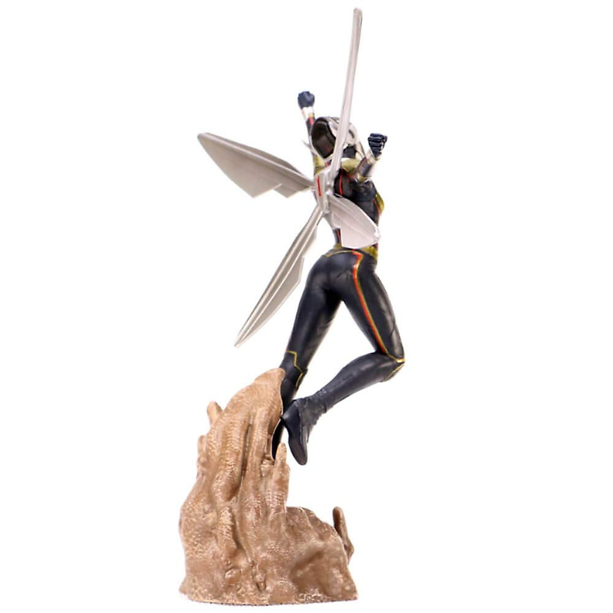 DIAMOND SELECT TOYS Marvel Gallery: Ant-Man & The Wasp: PVC Diorama Figure, 9"