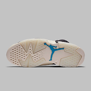 Nike Women's Air Jordan 6 Retro Tech Chrome Black/Chrome-Smoke Grey Sneakers 8.5