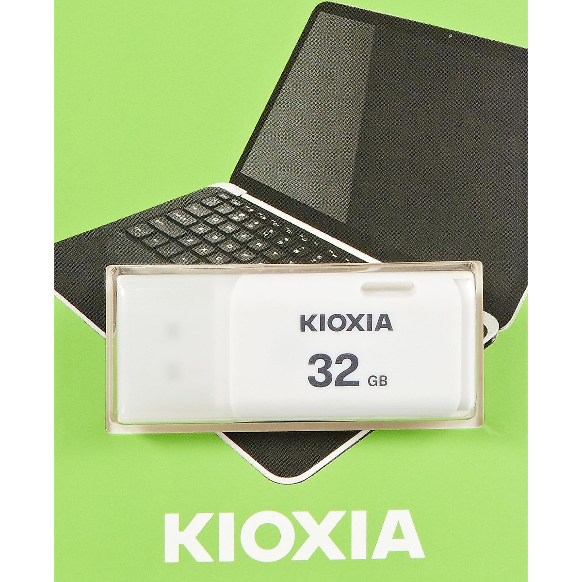Kioxia USB Flash Drive 32 GB USB 2.0 TransMemory U202 LU202W032GG4 White