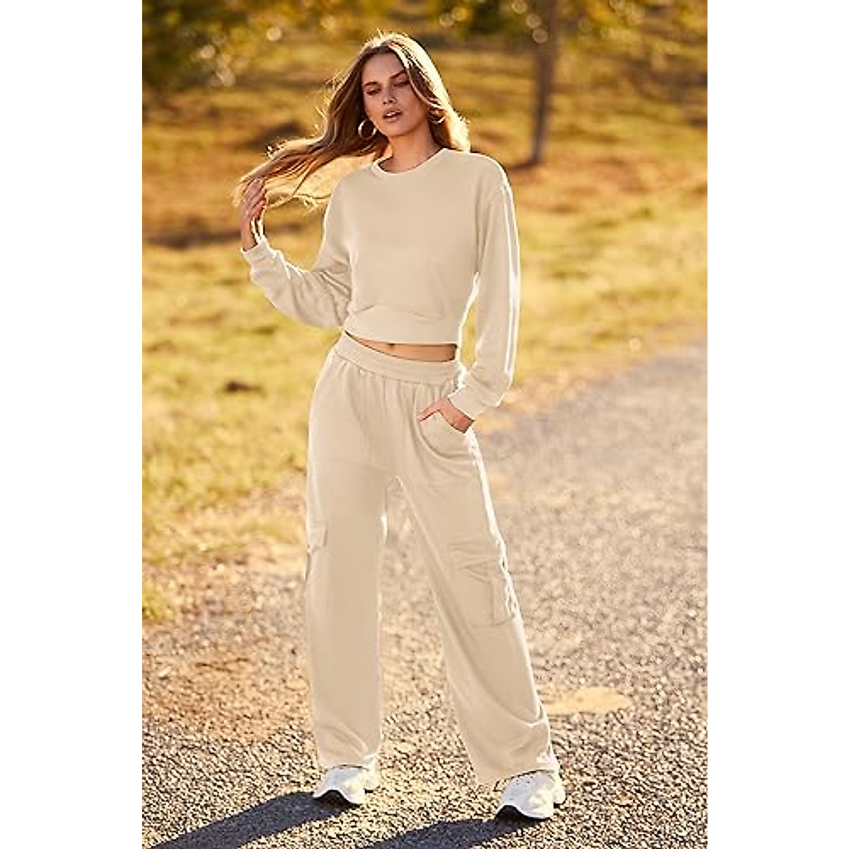 PRETTYGARDEN Womens Fall 2 Piece Outfits Sweatsuits Sets Long Sleeve Crop Tops Sweatshirt Wide Leg Cargo Pants with Pockets (Beige,Medium)