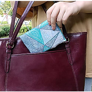 Fineget Reusable Portable Grocery Shopping Tote Bag Foldable Triangle Aesthetic Waterproof Large Durable Utility Ripstop Spare Bag for Women Laundry Lunch Duffel Travel Gear Camping Gym Yoga Bag