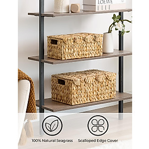 StorageWorks Scalloped Edge Wicker Basket with lid, Wicker Storage Basket with Built-in Handles, Handwoven Basket for Décor, Natural Water Hyacinth Wicker Basket for Shelves, Nursery Room