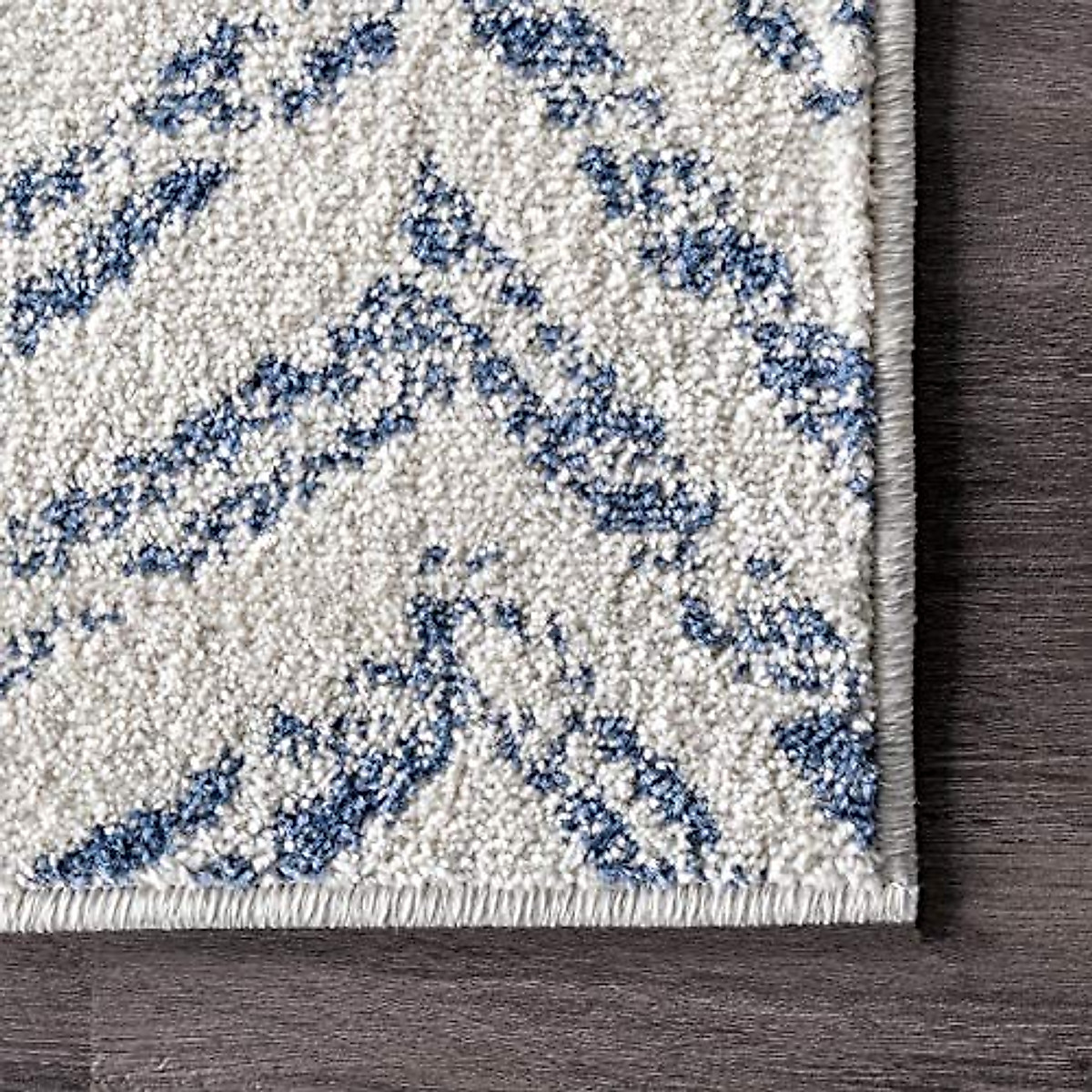 nuLOOM Rosanne Geometric Runner Rug, 2' 6" x 10', Blue