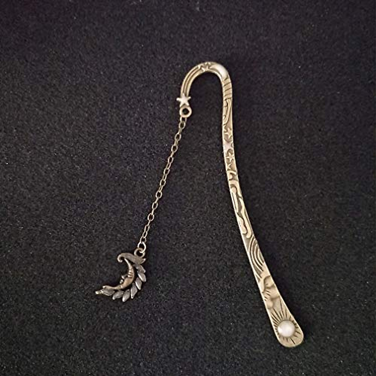 Meoliny Glowing Star Moon Bookmarks Vintage Luminous Long Chain Reading Marks Multi Purpose Gifts,Ancient Silver 11,5cm