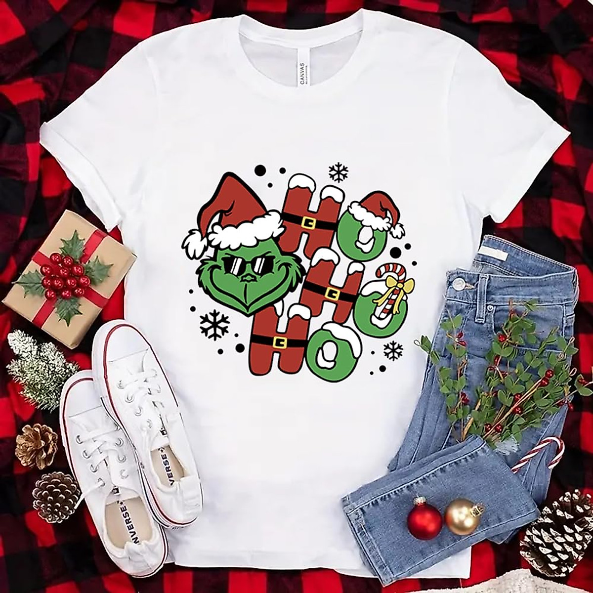 Christmas Iron on Transfer Stickers Funny Green Cartoon Pattern Iron on Patches Christmas Party Heat Transfer Vinyl Decals Winter Xmas Iron on Stickers for Clothes Pillow Hoodie Jacket Decor 5 Sheets